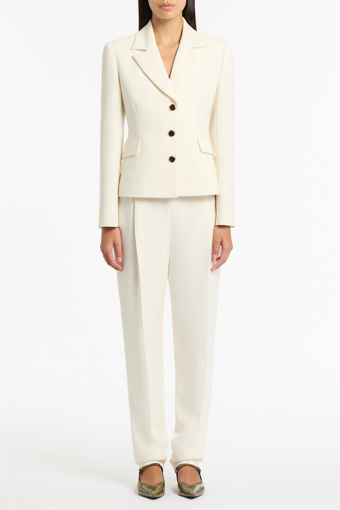 IVORY CREPE TAPERED LEG PLEAT PANT – Carla Zampatti